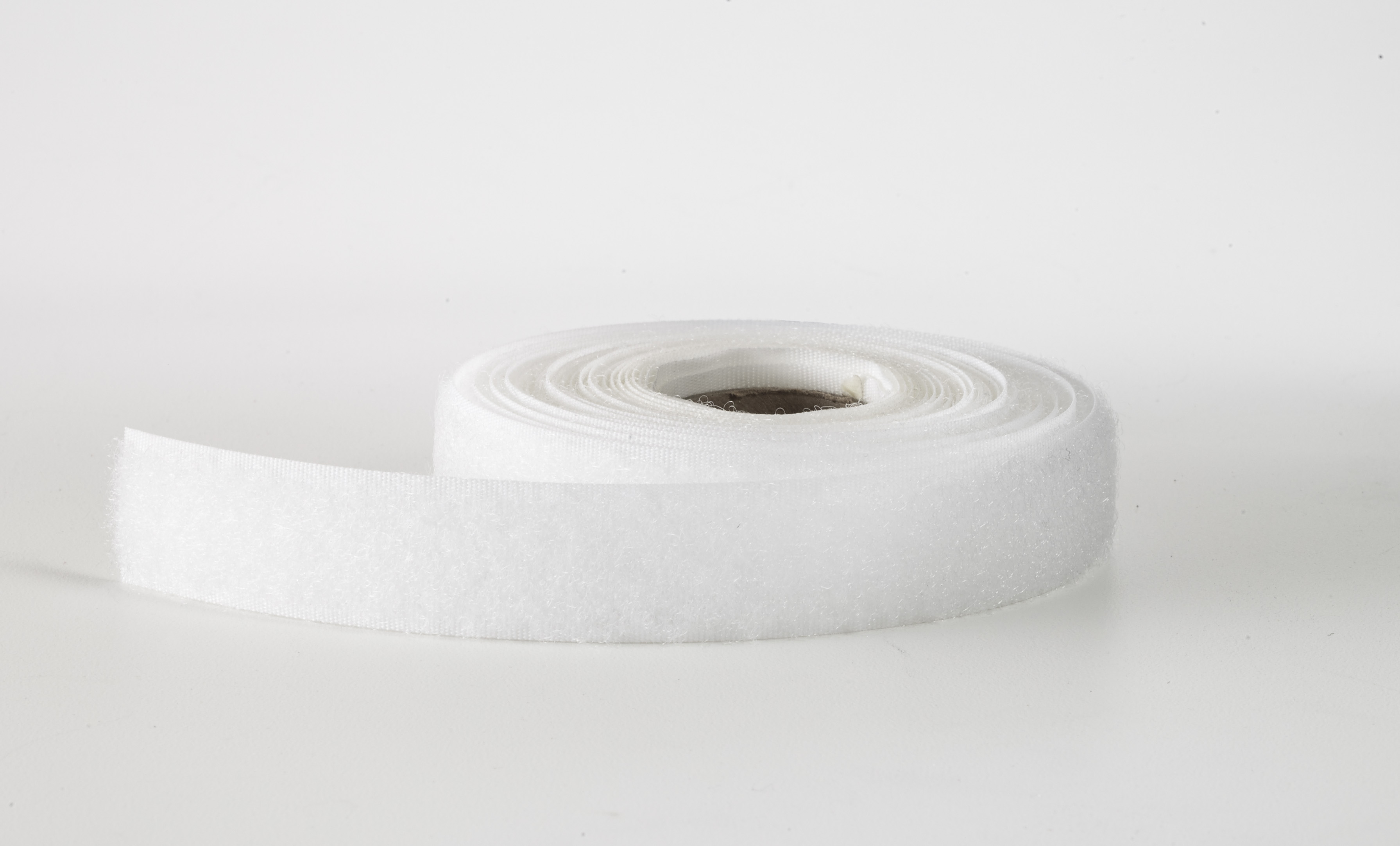 Loop 1 in White - 5 yards